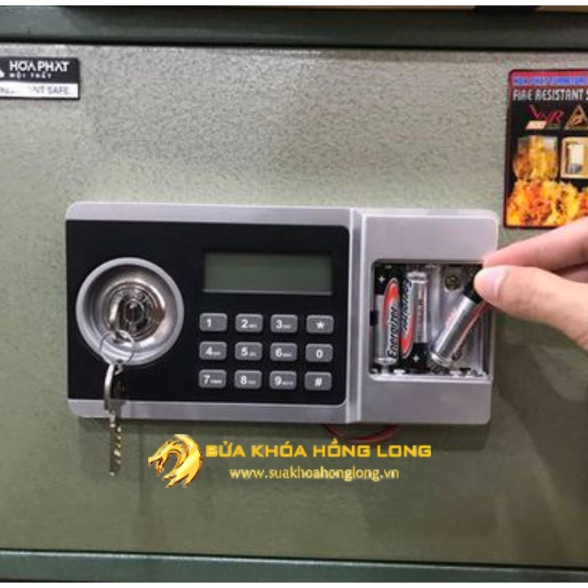 Tại Sao Khóa Két Sắt Bị Kẹt ? Hết Pin Quên Mã Cách Xử Lý